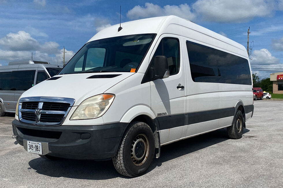 Coaches & Buses - Franklin Coach Lines